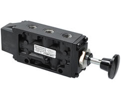 K71DA00KS1KB01P2 Nugget 200 Series 5/2 black palm button/spring, panel ...